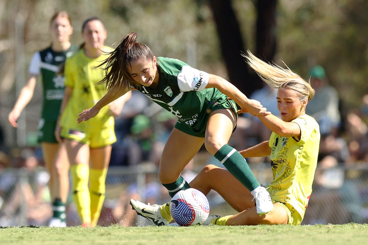 UNITED CLAIM HONOURS IN CAPITAL DERBY CLASH - Canberra United