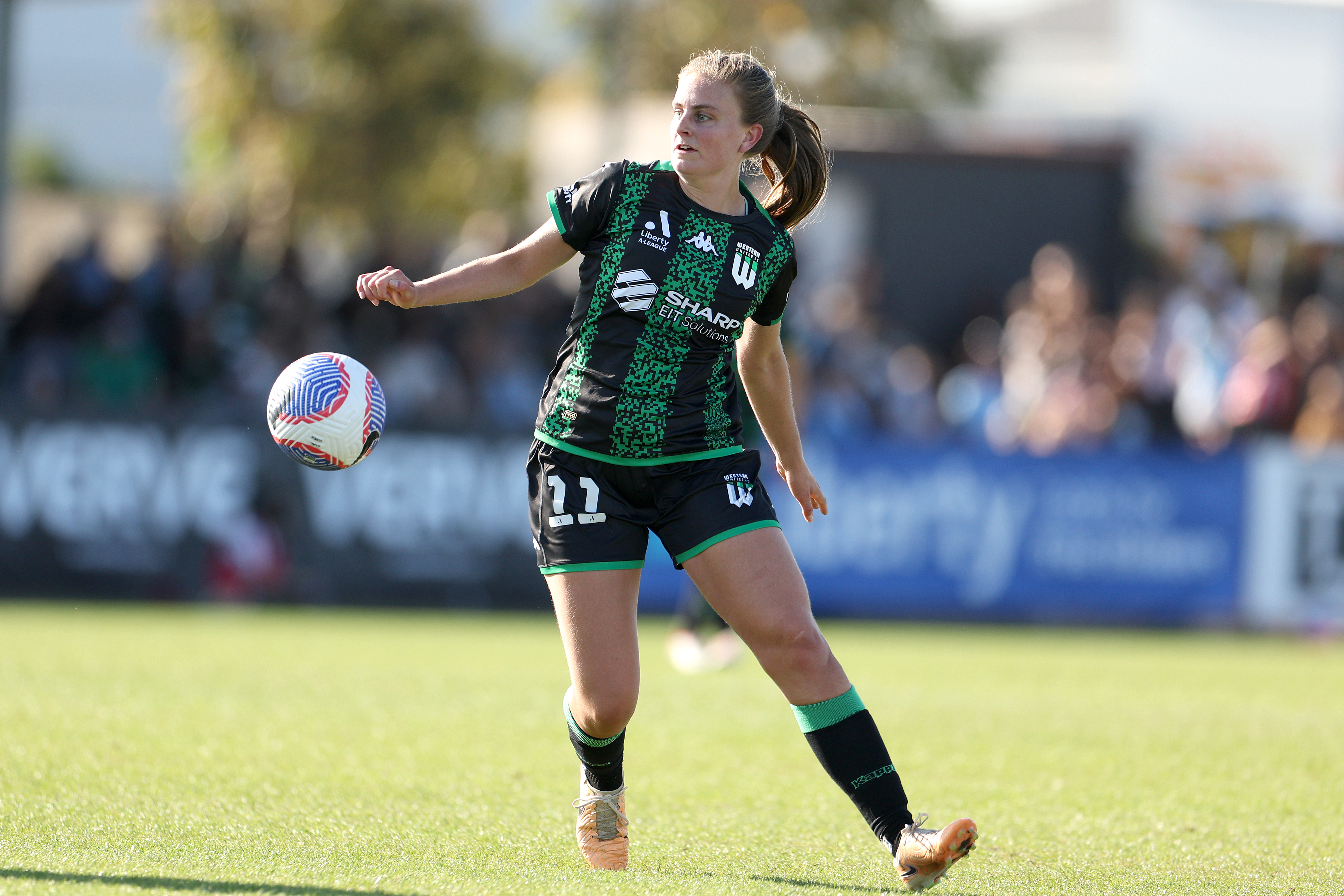 CANBERRA CLINCH EMMA ROBERS SIGNING - Canberra United